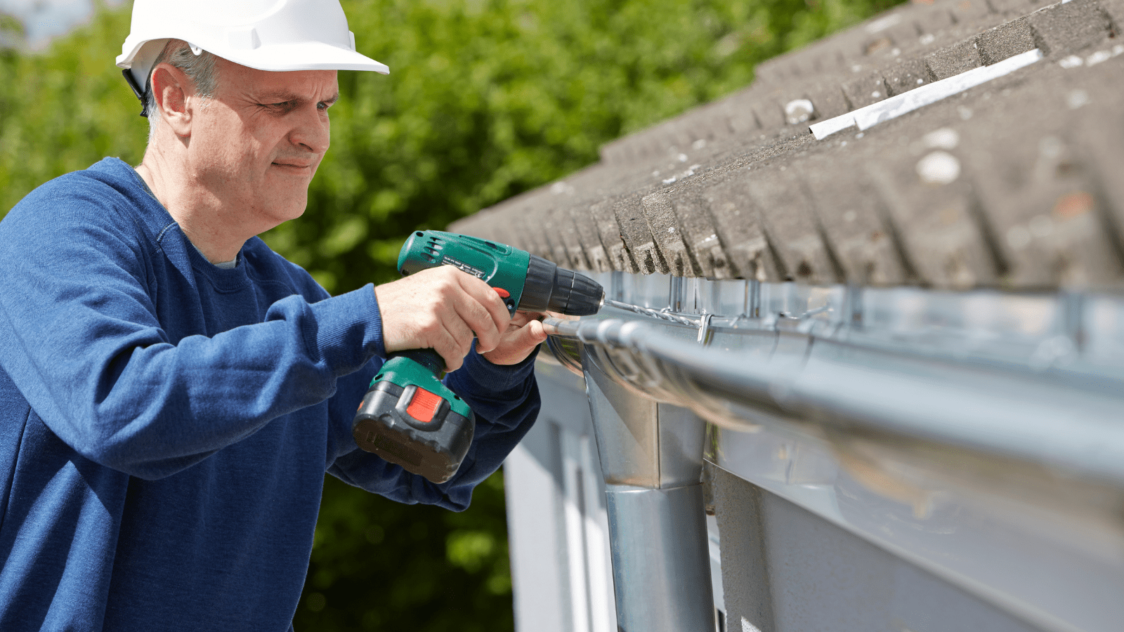 Gutter Flashing: How to Measure And Cut For A Beginner Guide